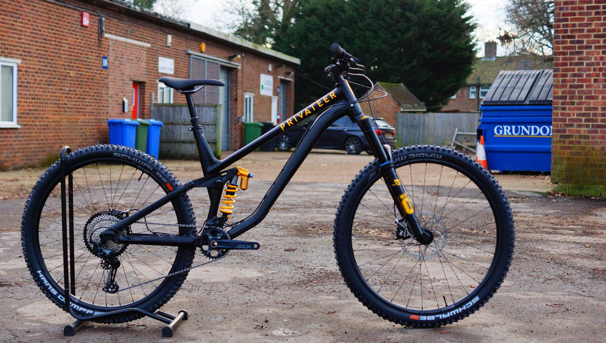 Nearly New 141 Complete Bike (Ohlins) Gen 1 – Privateer Bikes