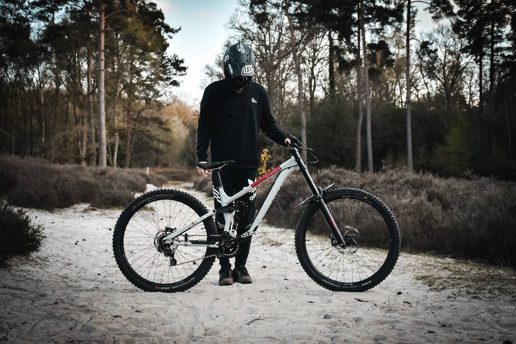Dom Knight | Custom 161 – Privateer Bikes